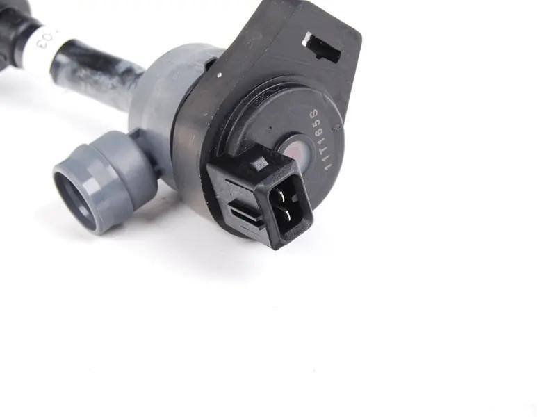 Genuine BMW Fuel Tank Ventilation Breather Valve and Pipe 13907552771 ...